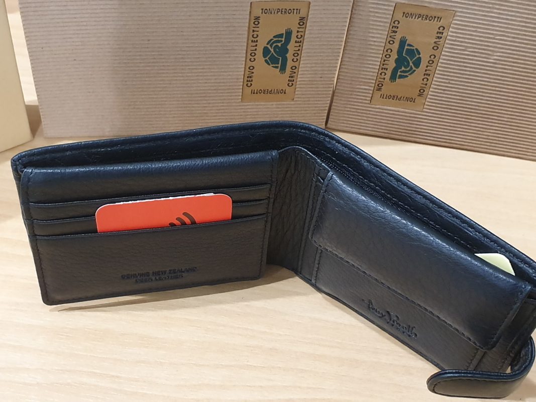 Tony Perotti Mens Leather Wallet - RFID Protected Leather Wallets